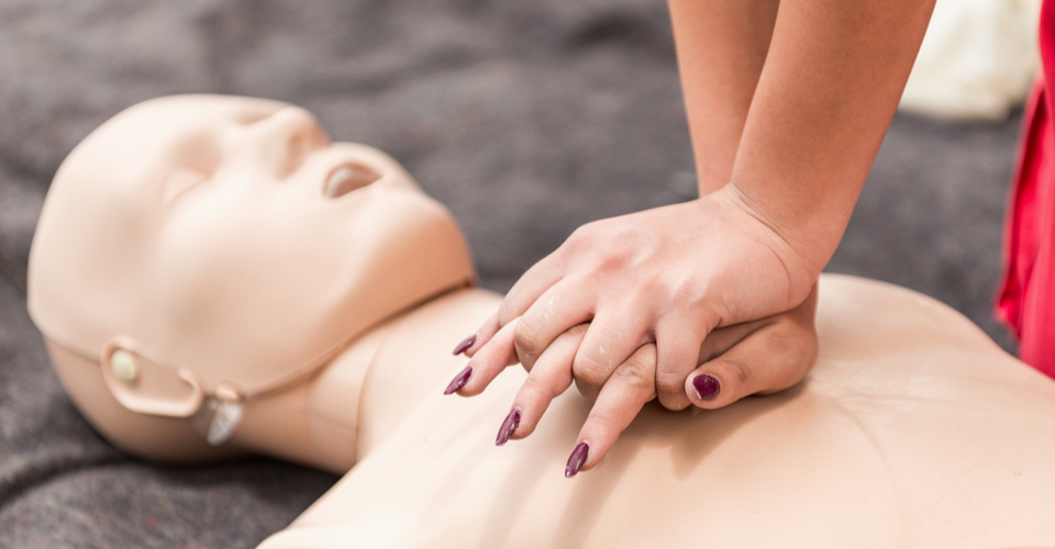 Need a CPR Class? Here’s 3 Options for Getting Certified - HSI