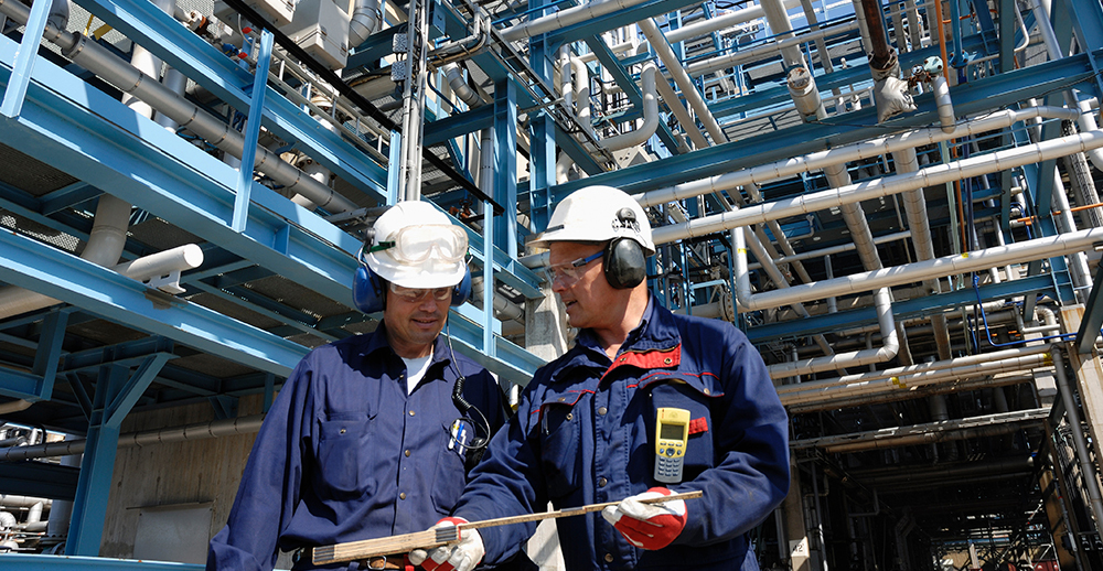 Personal Protection Equipment (PPE) for Oil and Gas Personnel - HSI