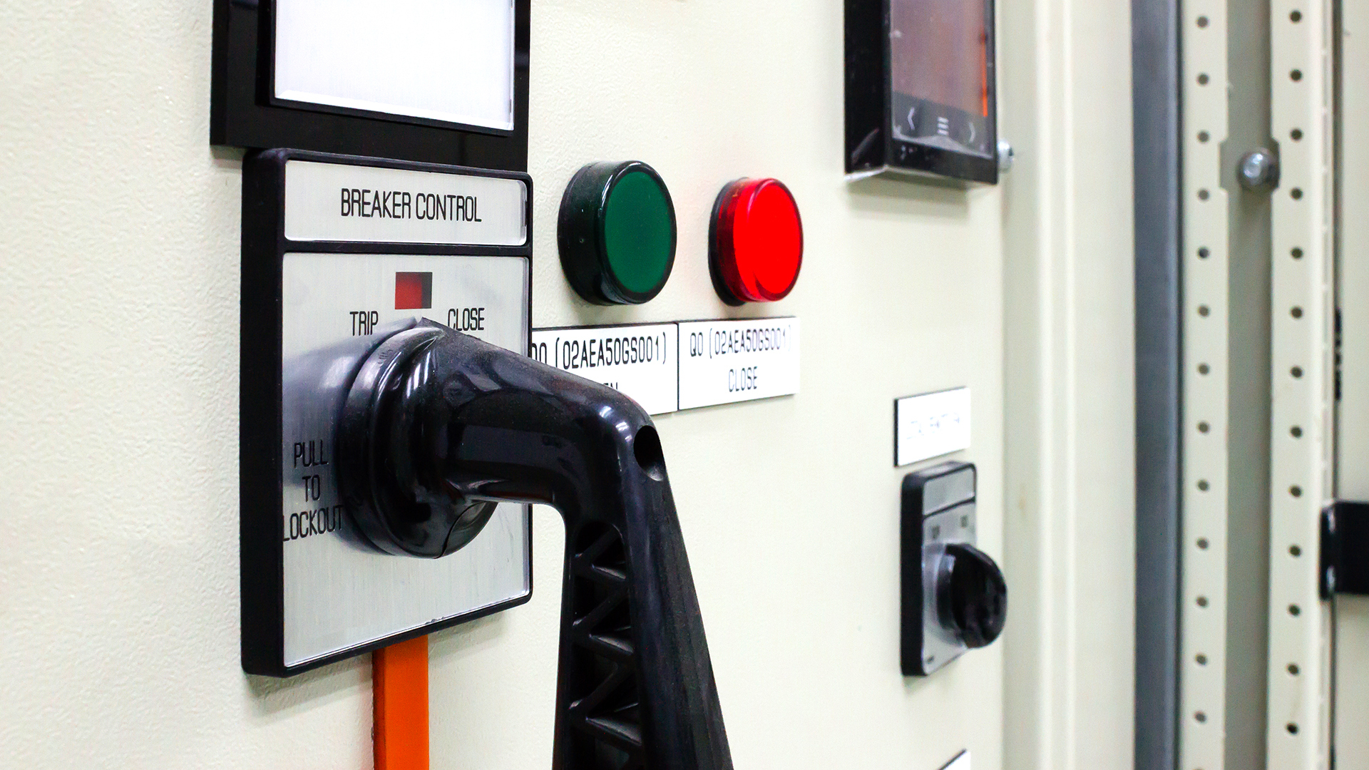 350-07 - Pilot Protection - HSI